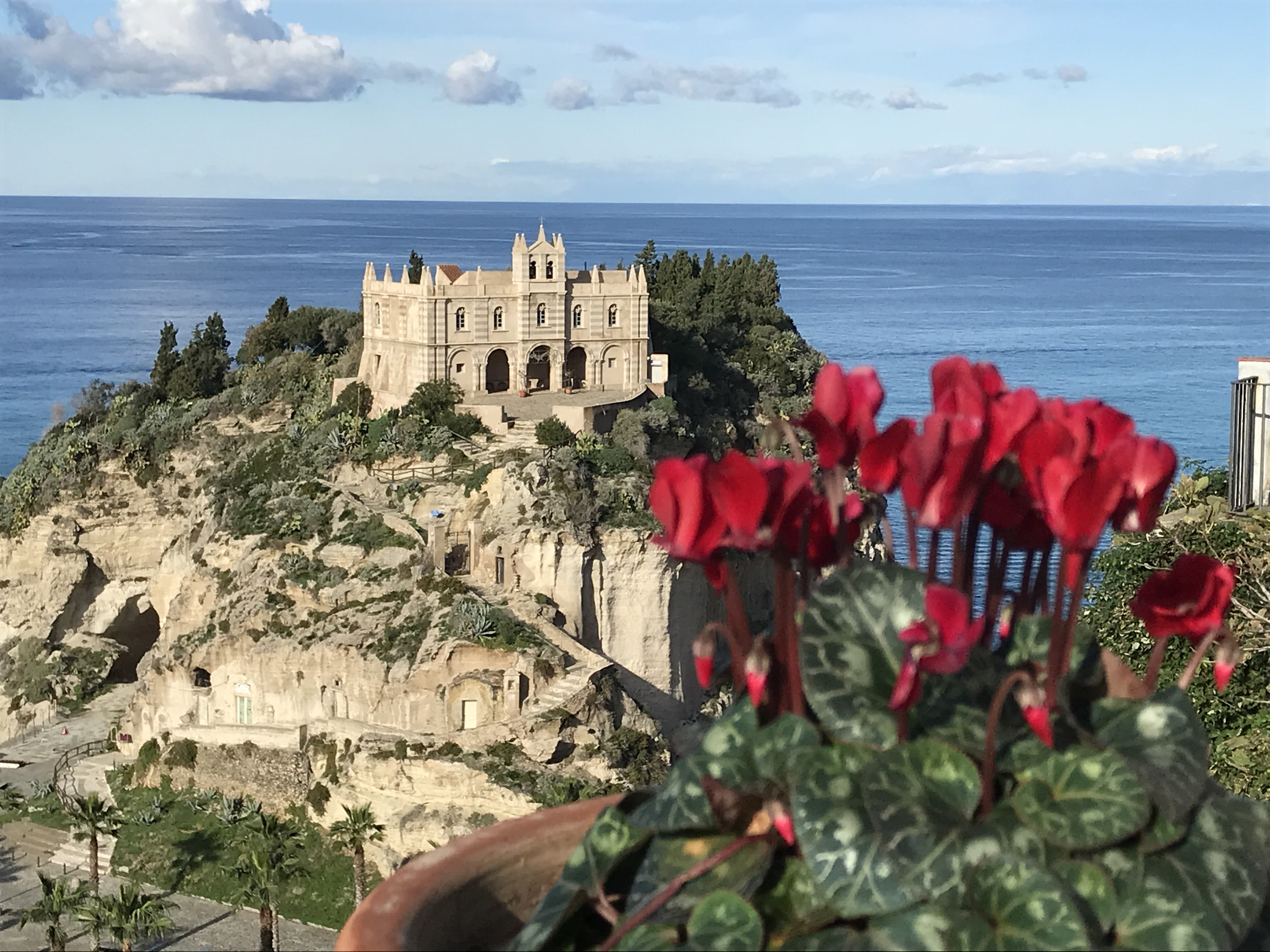 Around Tropea, between history and breathtaking views